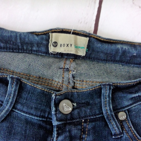 Roxy | Jeans | Roxy Dark Wash Jeans Size 26 | Poshmark